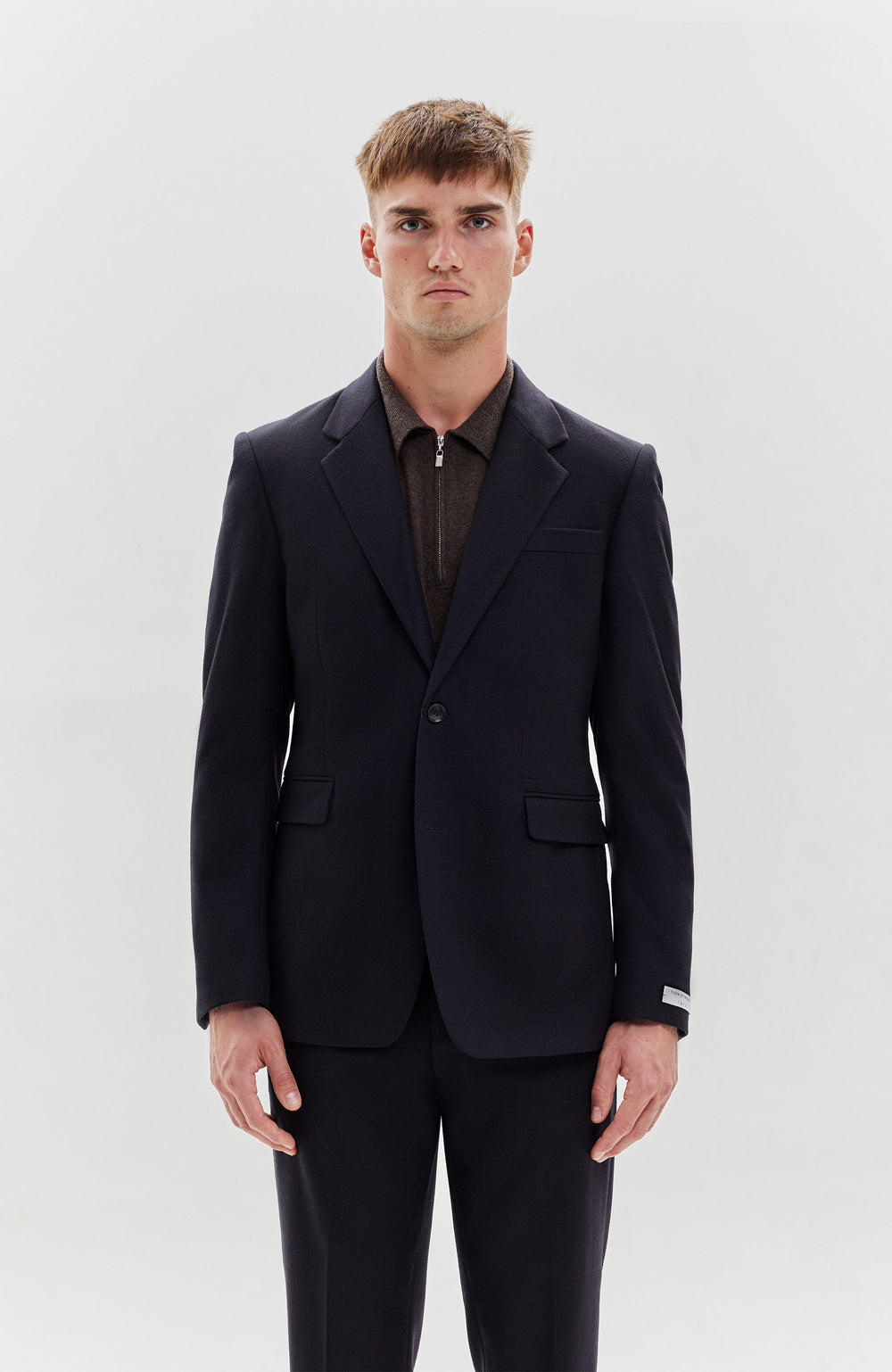 Neutral Colors Outfits for Men for Fall 2025